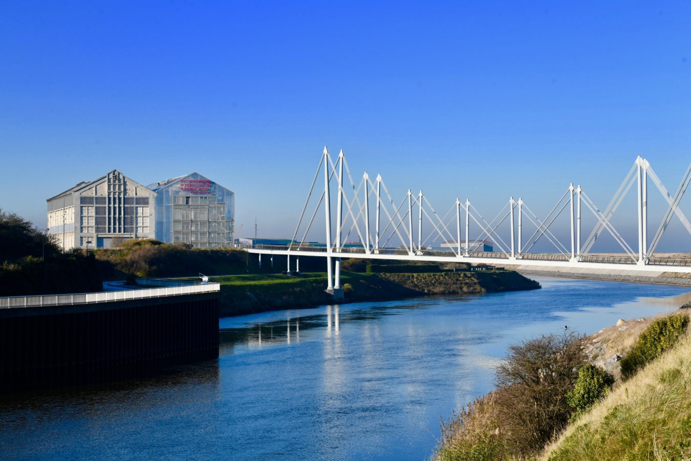 PRÉSENTATION – Frac Grand Large Dunkerque : Art, Design, Expositions